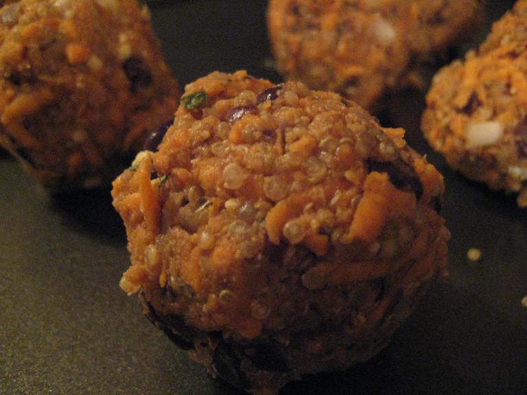 Chipotle Sweet Potato Quinoa Cakes | Small World Supper Club